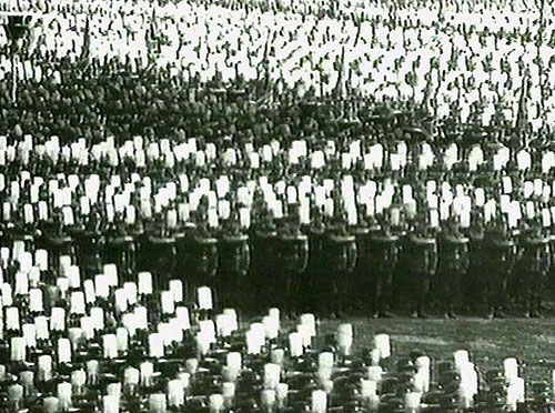 Triumf vůle / Triumph des Willens (1935) | ČSFD.cz