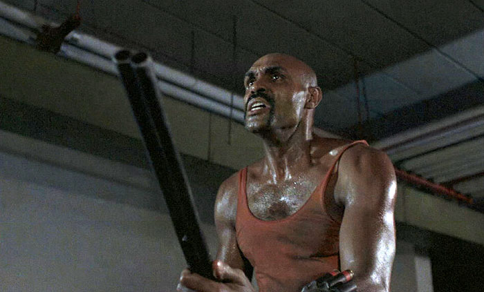 Démoni 2 / Dèmoni 2... l'incubo ritorna (1986) | ČSFD.cz