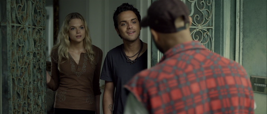 Squatters (2014) | ČSFD.cz