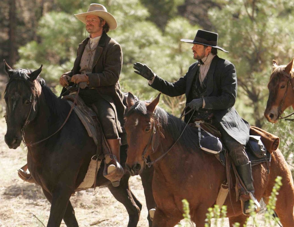 Comanche Moon (TV seriál) (2008) | ČSFD.cz